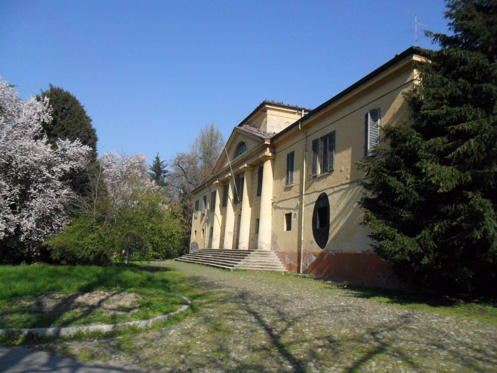 I privati, si dice, hanno salvato la Caserma Fanti. Quale sorte, ci si ... I privati, si dice, hanno salvato la Caserma Fanti. Quale sorte, ci si ...